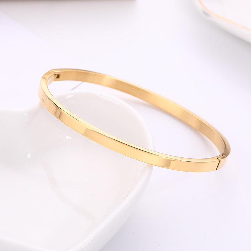The GOAT Bangle – James Jewellery