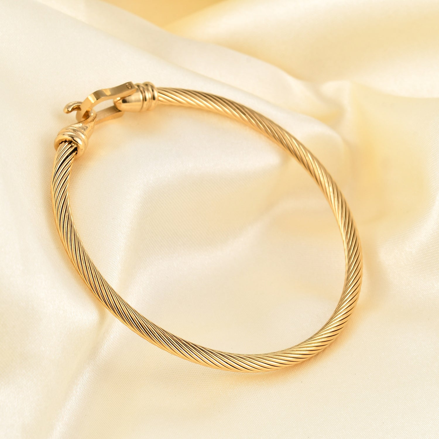 Mustang Sally Bangle – James Jewellery